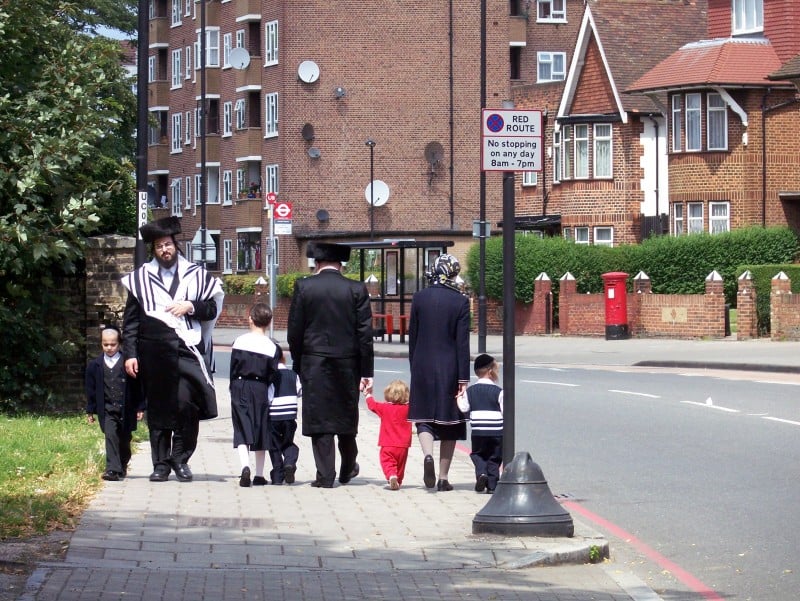 UK still values Jewish communities, study shows - Positive News ...