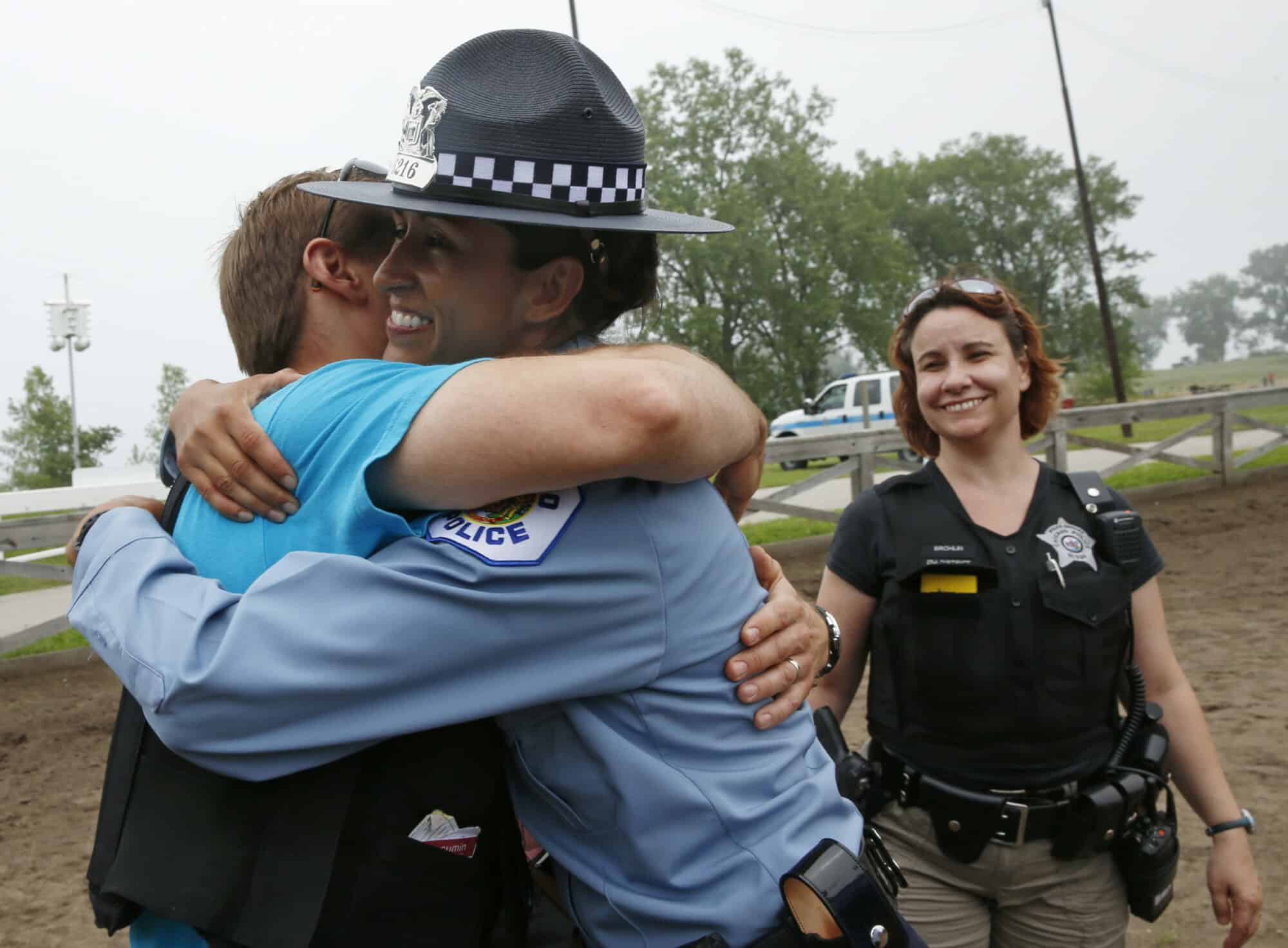 US police to learn compassion - Positive News - Positive News