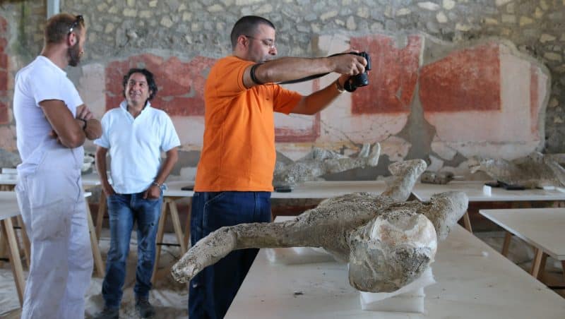 New technology helps Pompeii rise from the ashes - Positive News ...