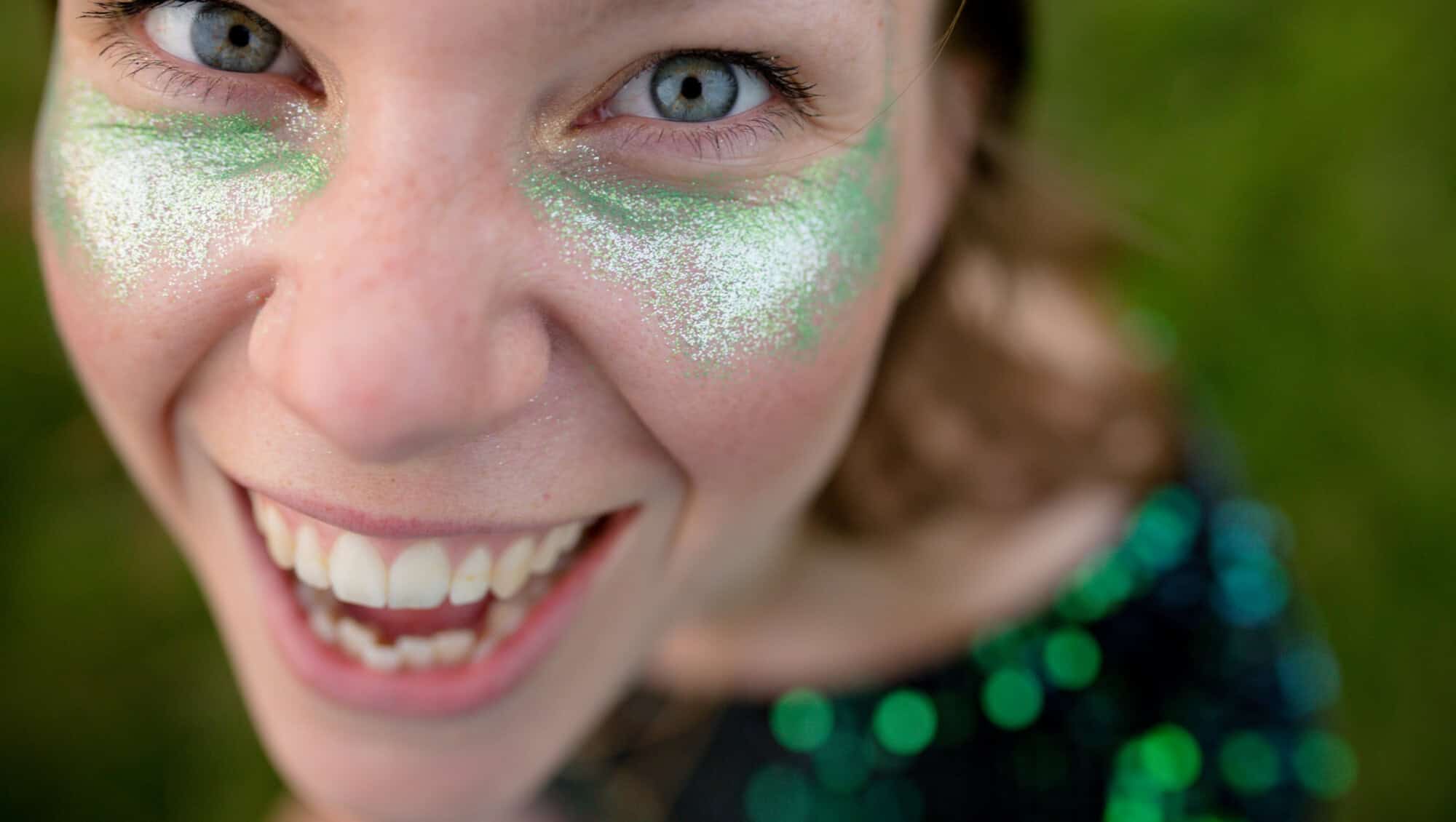 Entrepreneur offers a wearable glitter alternative without the ...