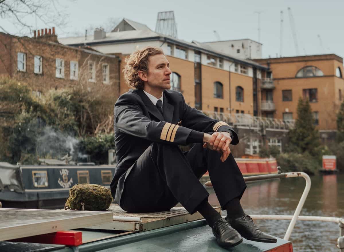 Meet the commercial airline pilot turned climate activist - Positive News