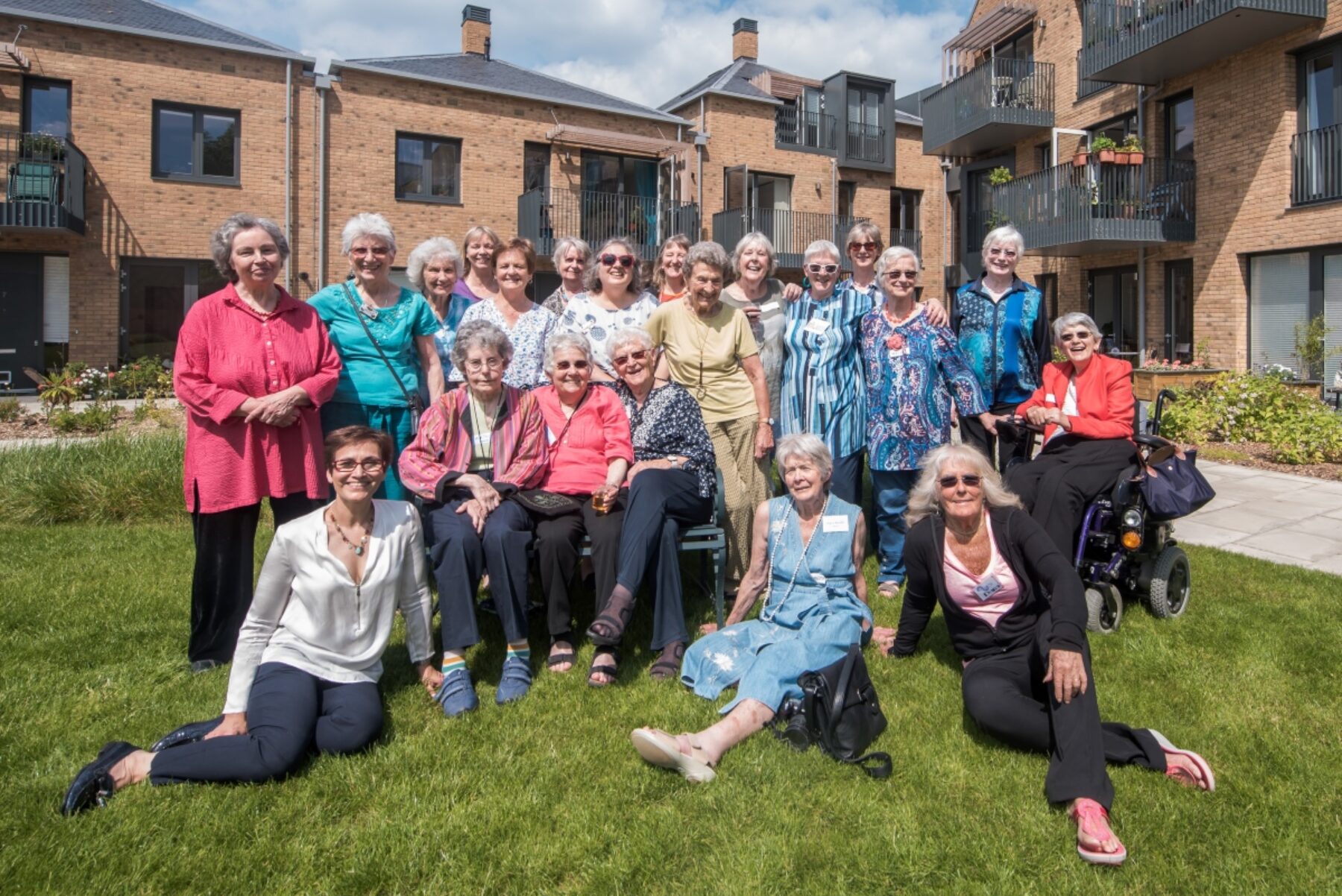 A model for senior living? London’s commune for older women - Positive News