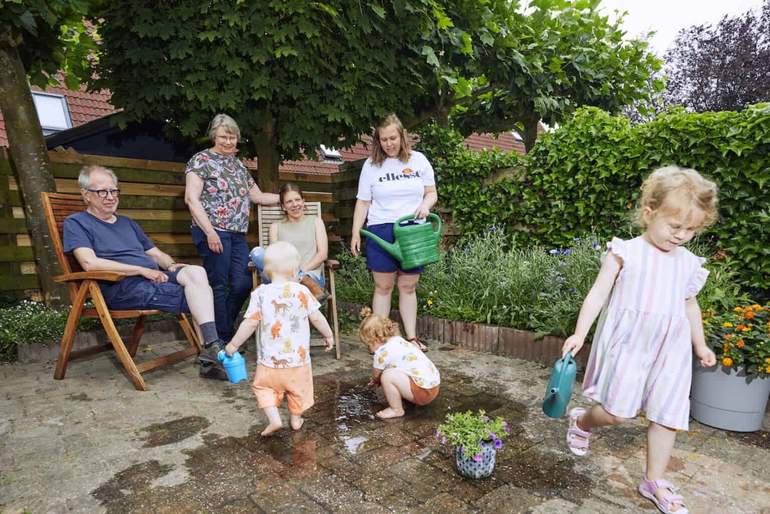 The Dutch ‘tile whipping’ competition to green gardens and streets ...